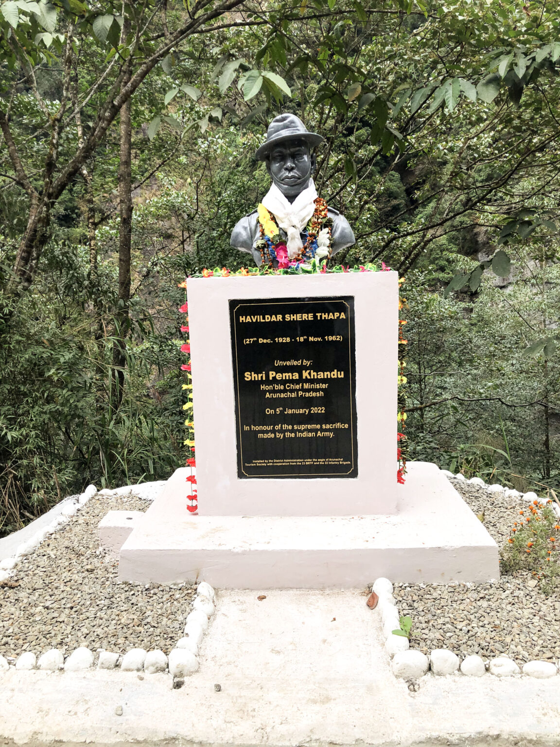 Shere Thapa Memorial: A Reminder of The Gallantry of Unsung Heroes of ...